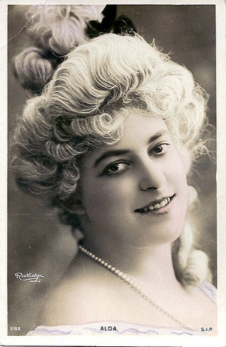 ipernity: Frances Alda - by OperaMania
