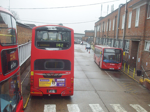 ipernity: DSCF1194 The Arriva garage at Garston (North Watford) - 8 Apr ...