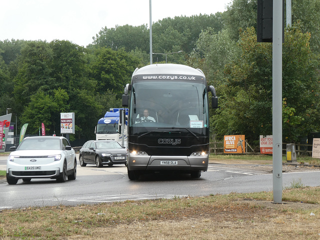 ipernity: Cozy Travel YN58 OLA at Fiveways, Barton Mills - 19 Jul 2025 ...