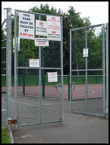 ipernity: park gate signage clutter - by Isisbridge