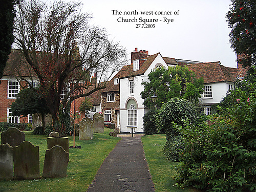 ipernity: NW corner of Church Sq Rye 27 7 2005 - by Phil Sutters