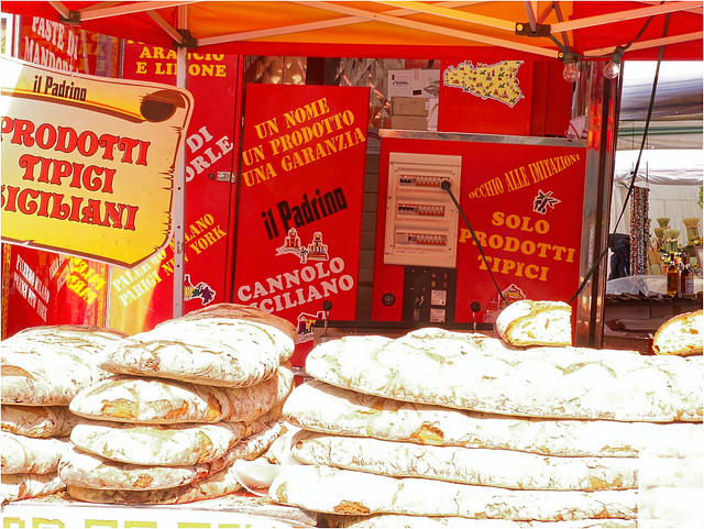 ipernity: Mercato Europeo Cervia 2007 10 - by Michael J. Woerner